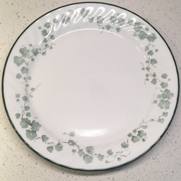 Corelle | Dining | 4 Corelle Callaway Ivy Pattern Dinner Plates | Poshmark